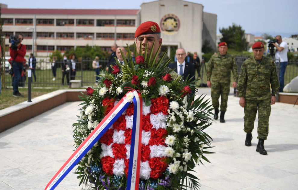 U Splitu svečano obilježena obljetnica 4.brigade i bojne Pauci. Crvena ...
